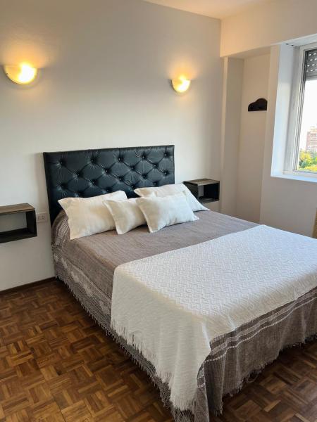 Departamento Inmejorable Ubicación, Amplio Patio Y Opcional Cochera - Corrientes, Argentina