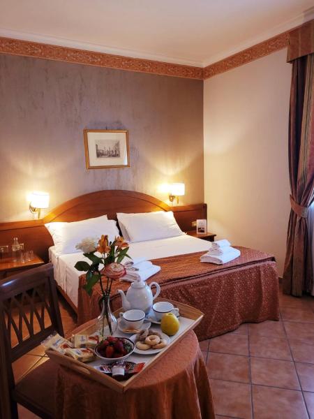 Hotel Squarciarelli - Marino