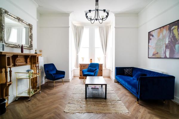 Plymouth Hoe - Beautiful 5 Bedroom Victorian House - Central Location - Plymouth