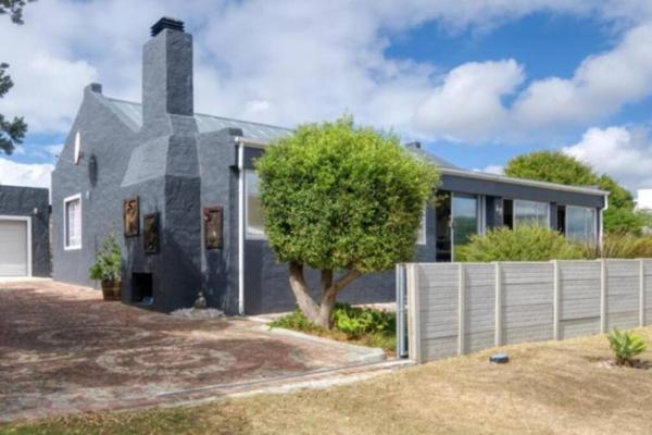 Idyllic Seaside Escape - Gansbaai