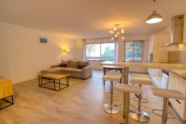 Juan Les Pins City Center - 6 People - Antibes