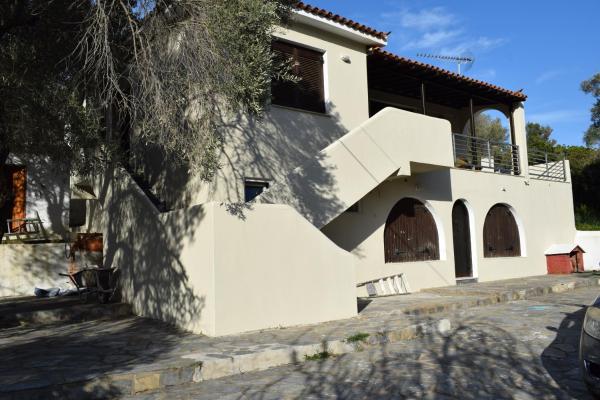 Serenity Agia Eleni Vacation House - スキアトス島