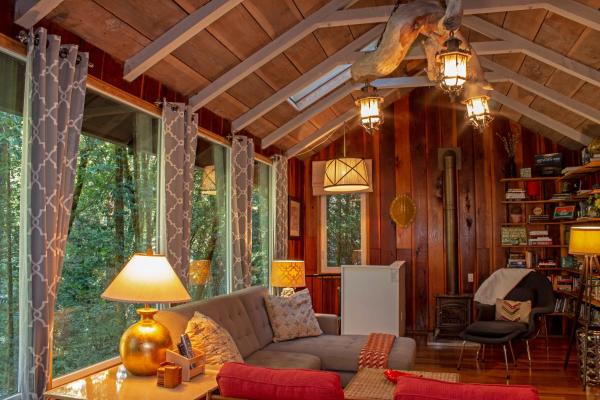 Big Bertha's - Guerneville