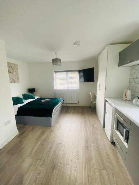 Roomello City Studios - Lincolnshire