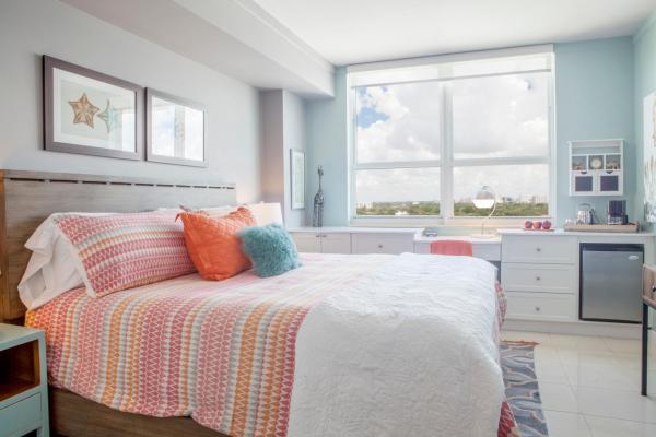 Coconut Grove 10th Floor Private Unit Parking Included - Miami