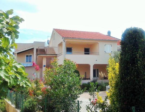 Apartments Jadranica - Murter