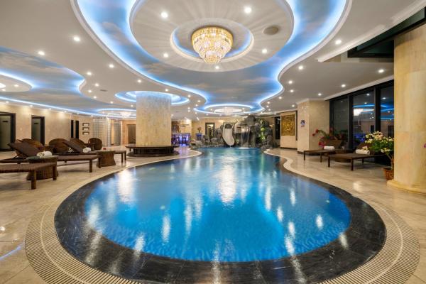 V-hotel Da Nang Beach - Da Nang