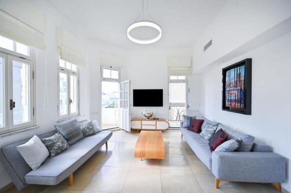 Chic 2br Apartment Close To The Beach By Holyguest - Tel Aviv-Yafo