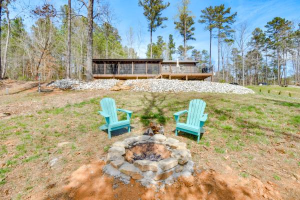 Waterfront Seneca Cabin About 4 Mi To Boat Launch! - Walhalla, SC