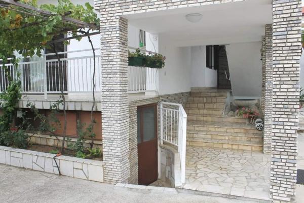 Apartments With Parking Space Novi Vinodolski - 22393 - Novi Vinodolski