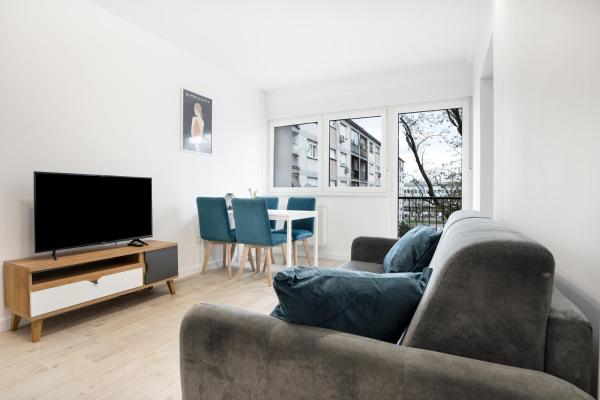 Zagreb 286 - 2 Bedroom Apartment - Balcony - Wifi - Keybox Entry - Zagreb