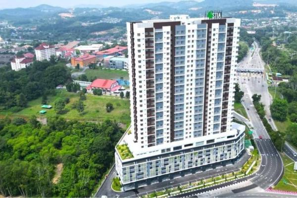 Stay And Sleep Bangi - 4 Bedrooms - Bangi