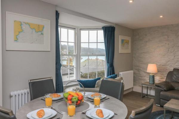 Queens View - Kingswear