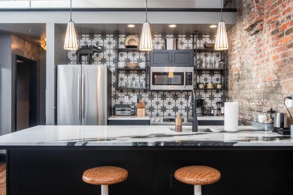 80 Lex 204 Industrial Chic Apt - Asheville, NC