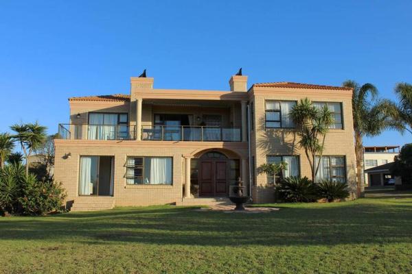 28 Dr Mike Heroldt Street - Jeffreys Bay
