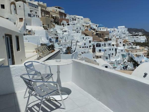 Endless Summer - Oia