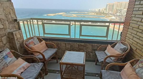 Charming Seaview Condo In Gleem G10 - Alexandria, Egypt