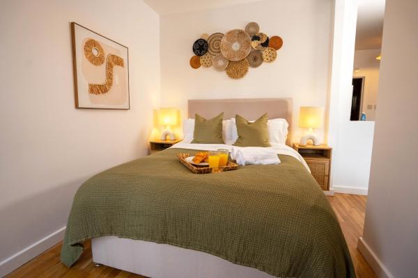 Boho Style - King Bed, Central, Super Fast Wi-fi - Cambridge Station Road