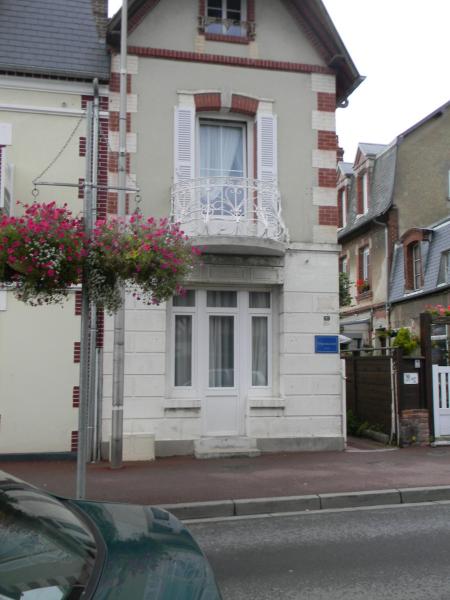À L'approche De La Mer - Cabourg