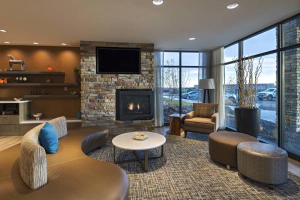 Fairfield Inn & Suites By Marriott Colorado Springs East - Colorado Springs, CO