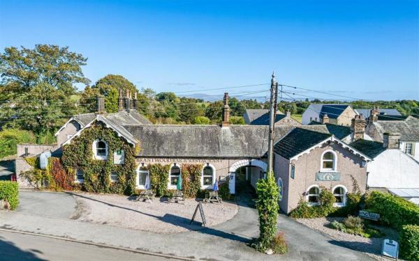 The Brantwood Hotel - Howtown