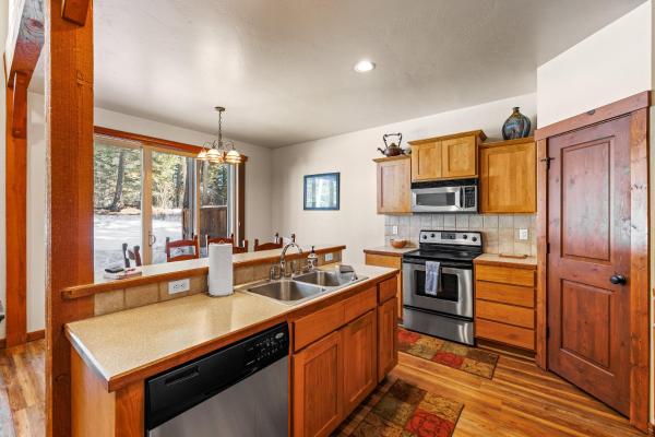 New - Golfers View - On Golf Course - Close To Park And Lake - McCall, ID