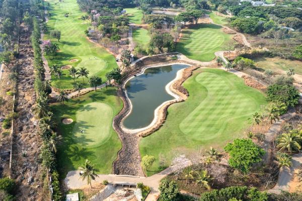 Saffronstays Niranta- 4-bdr Villa On Golf Course Near Bangalore - Nandi Hills