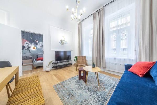 Ruby 3-bedroom Best Location - Budapest