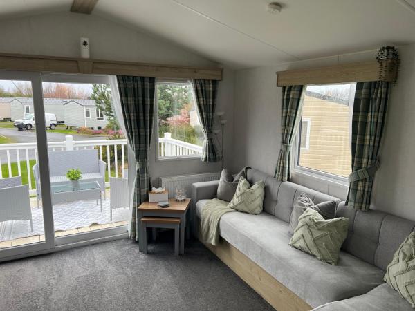 Platinum Caravan Holidays - Haddington