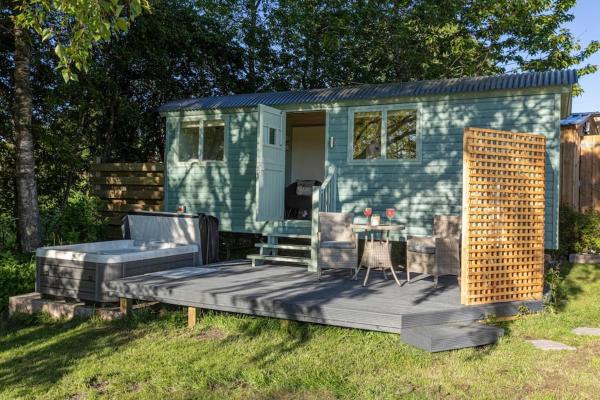 Cosy Shepherds Hut With Hot Tub In The Scottish Highlands - Loch Glass