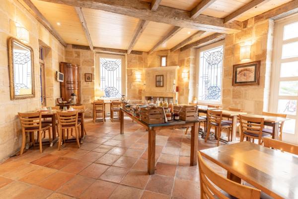 Hôtel La Tour Intendance - Saint-Médard-en-Jalles