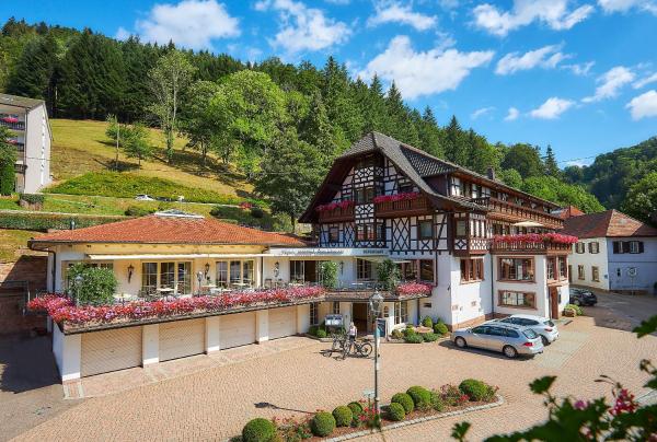 Flair Hotel Adlerbad - Oberwolfach