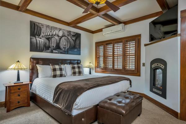 Calistoga Wine Way Inn - St. Helena, CA