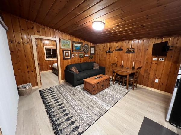 Rustic 1 Bd 1 Ba Cabin At New Waitts Lake Resort - Washington