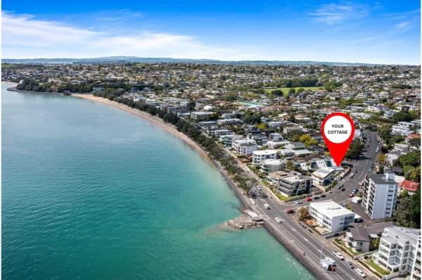 Escape To Kohi Cottage - Your Beachside Haven - 奧克蘭