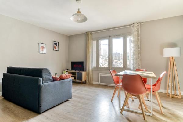 L'émeraude De La Cité - Netflix - Clim - Proche Cité - Carcassonne