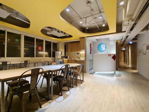 日初青旅 Sundaily Hostel 北車 - Taiwan