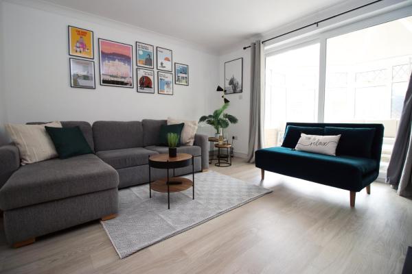 Stylish Home In Bath With Driveway Parking, 10min From City - Bath