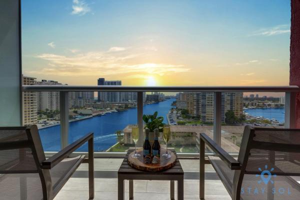 Resort Amenities - Amazing Pool And Gym - Hallandale Beach, FL