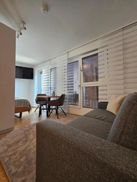 High Class - Design Apartment - Favorite Place - Full Equipment - Public Transport - Stein