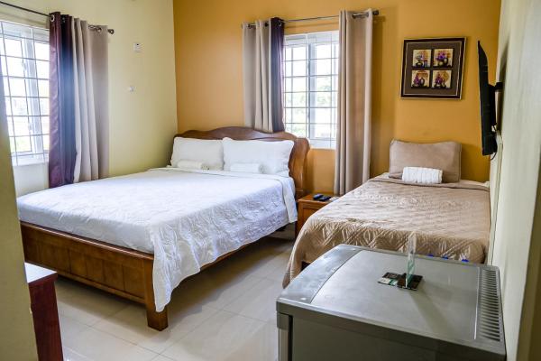 Incognito Reggae Rooms - 킹스톤