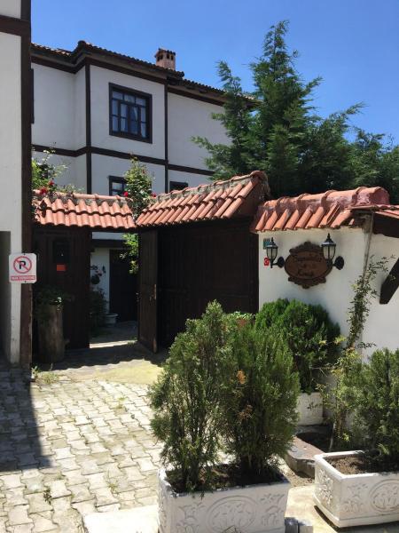 Tarihi Osmanlı Evi - Beyzadeler Konağı Ev Sahibi Ve Yöneticisi - Bekir Yenerer Ruhsat No 14-75 - Mudurnu
