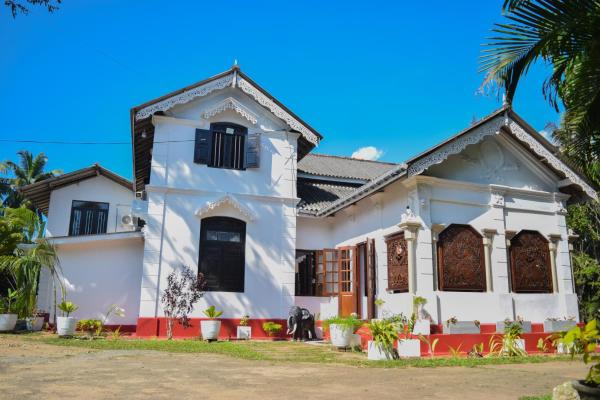 Hansaj Resort - Hikkaduwa