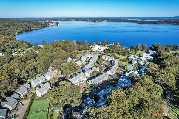 Stay At Raffertys Resort - Newcastle