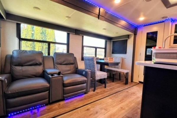 Luxury Glamping Near Idaho Event Center In Nampa - Idaho