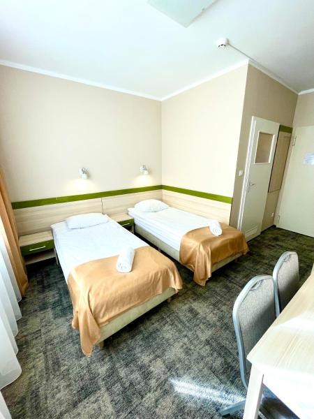 Emka Hostel - Varşova