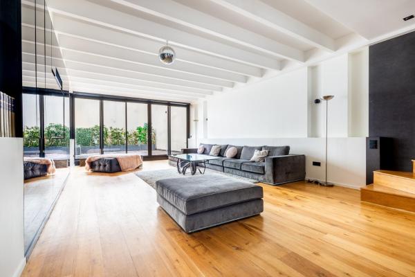 Lavie Maison - Effeil Tower Rooftop - Eiffel Tower - Paris