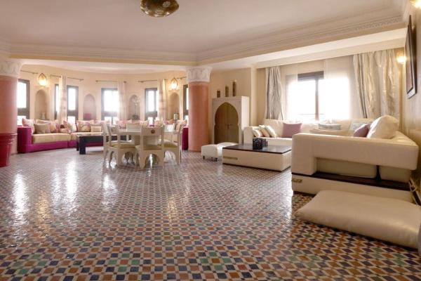 Typical Large Central Appt In Gueliz With Nice View - Marrakech