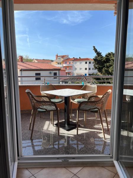Apartment Sunny - Premantura