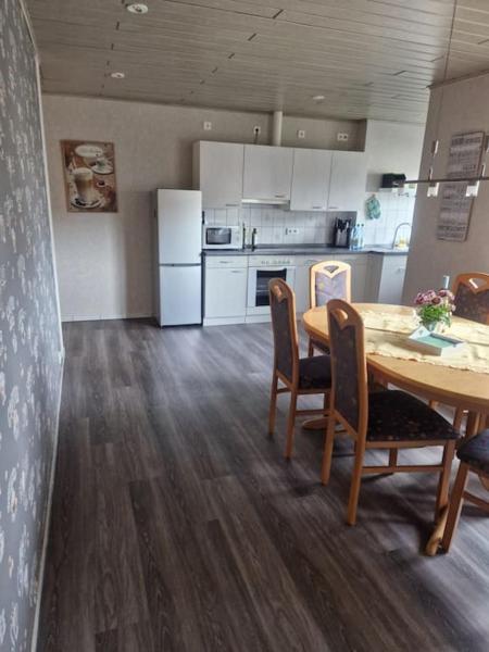Gemütliche 3-zimmer-wohnung, Zentral Gelegen - Buxtehude